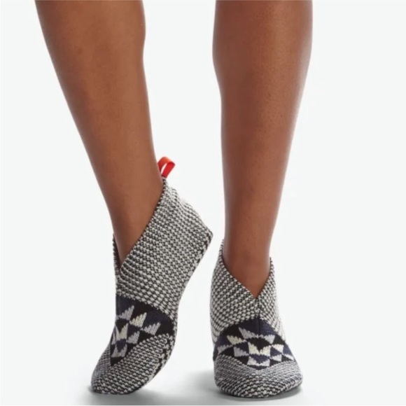 Bombas | Shoes | Bombas Gripper Slipper Woman Medium | Poshmark
